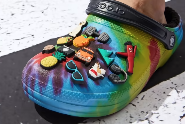 Crocs "Free Pair For All" Sweepstakes | FreebieShark.com